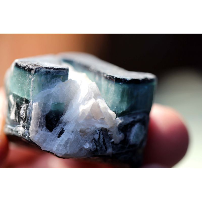 Turmalin Var. Indigolith-blauer Turmalin-Energie-Kristallstufenaggregat ...