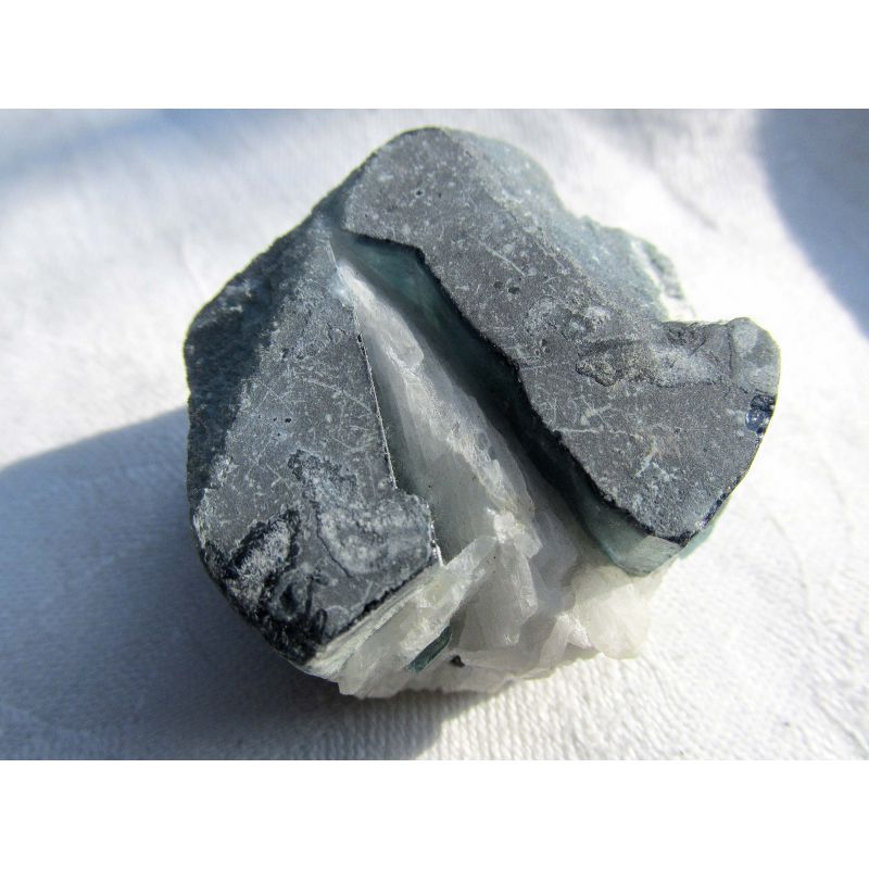 Turmalin Var. Indigolith-blauer Turmalin-Energie-Kristallstufenaggregat ...