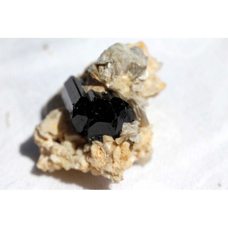 Turmalin schwarz Var. Schörl xx, Muskovit Glimmer xx, Schamanen ...