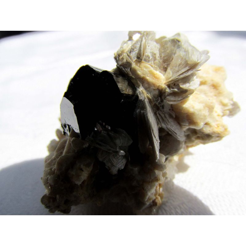 Turmalin schwarz Var. Schörl xx, Muskovit Glimmer xx, Schamanen ...