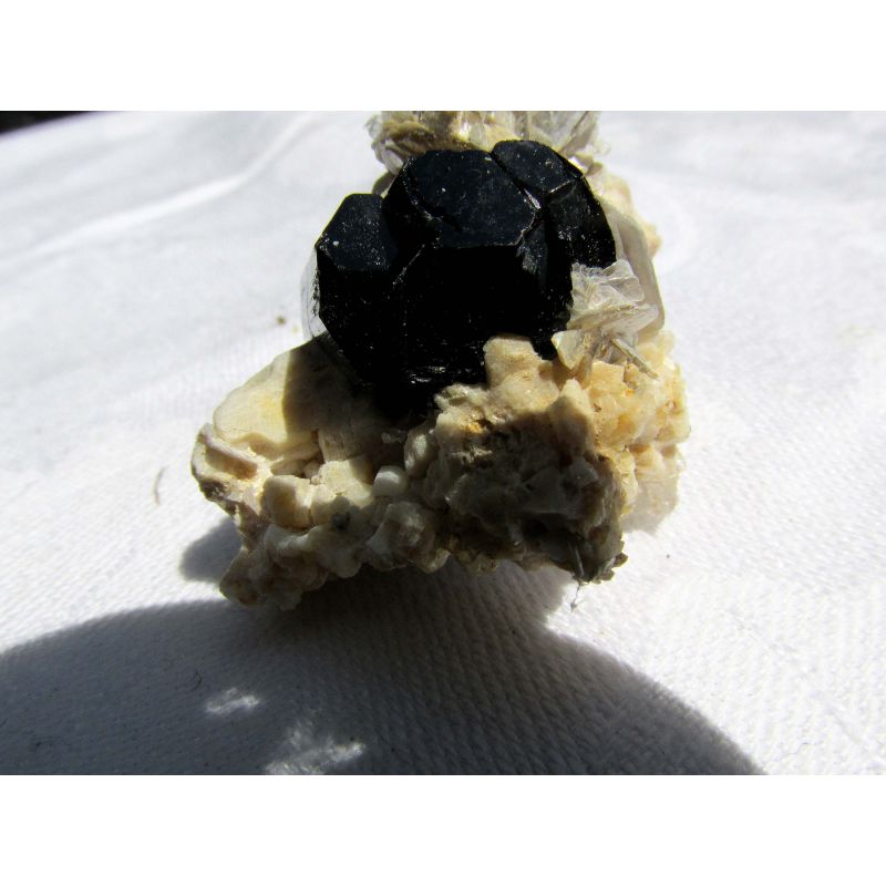 Turmalin schwarz Var. Schörl xx, Muskovit Glimmer xx, Schamanen ...